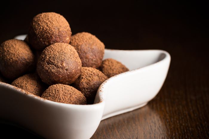 Jamaican rum truffles | Recipe by LorrainePascale | cookniche
